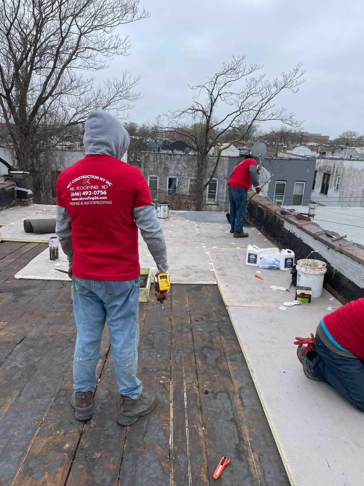 What to Expect From a Roofing Contractor - AKRoofing3D